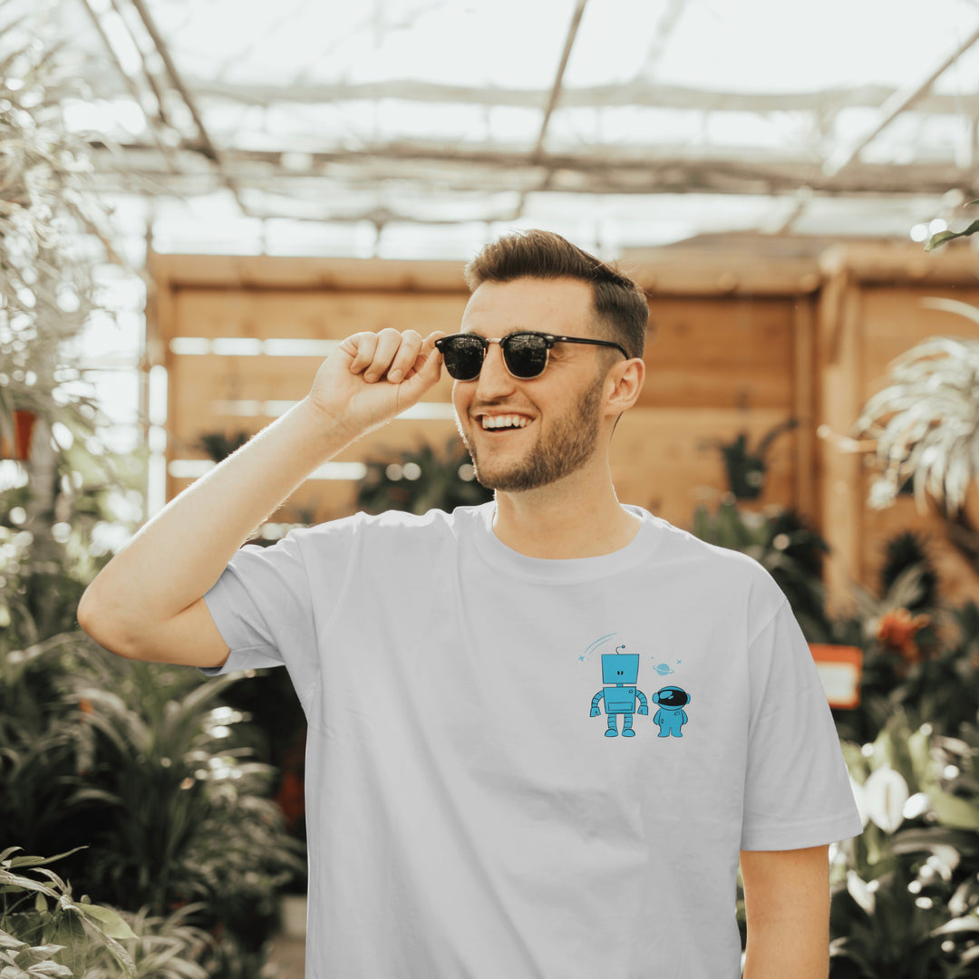 Playera Blanca AXEL y ASTRO - Unisex – Axel y Astro